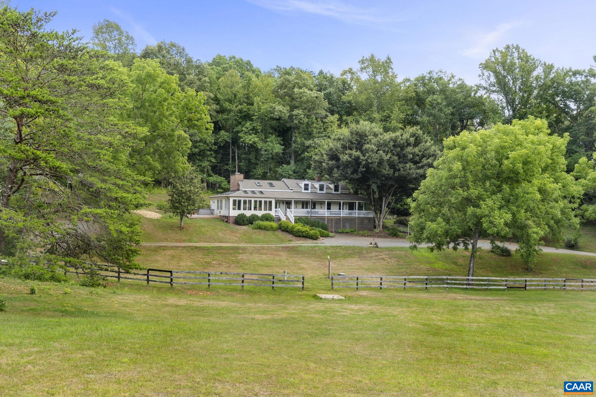 9050 Tanbark Ln, Residential for sale in Howardsville, Virginia,