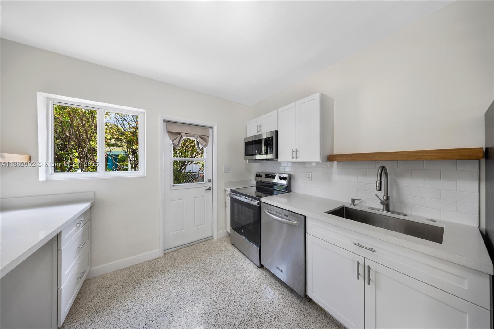 1096 Raven Ave For Rent, Miami Springs, FL 33166 Home | ByOwner