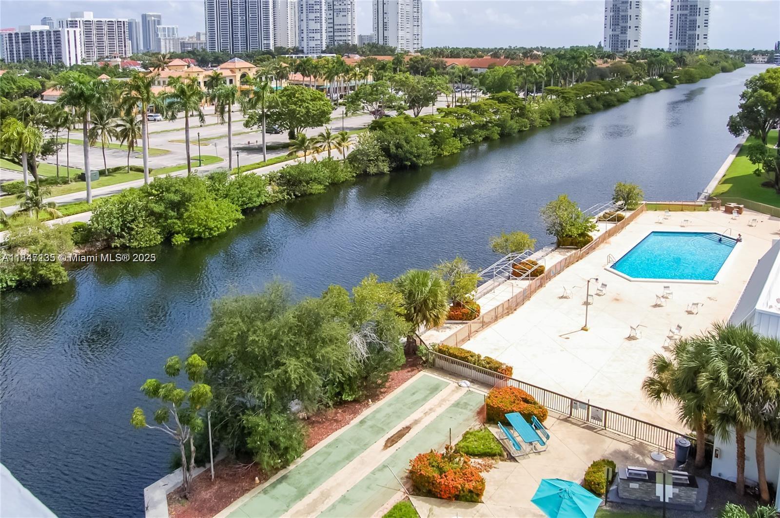 Ensenada | MLS# A11847135 3401 N Country Club Dr 706, Aventura, Florida 33180
