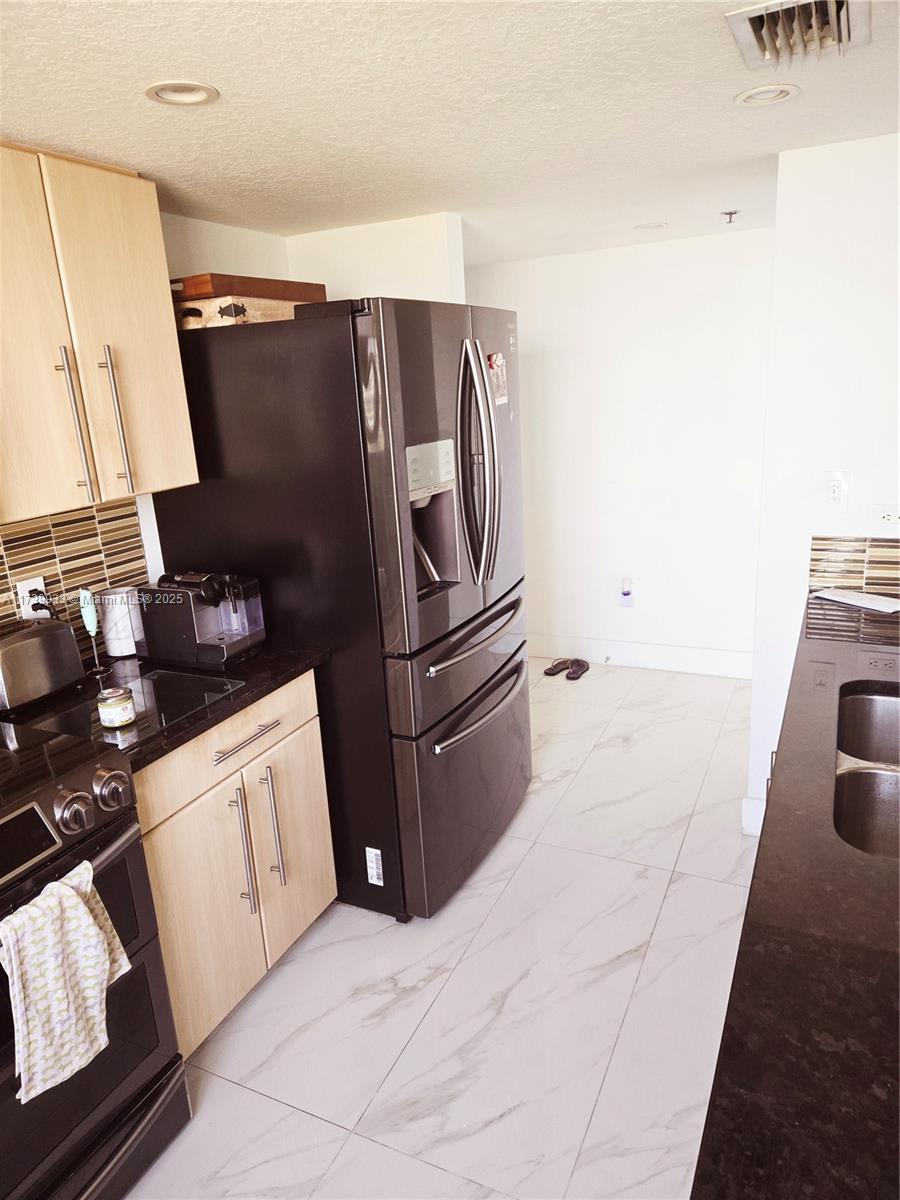1650 Coral Way #702 For Rent, Miami, FL 33145 Condo | ByOwner
